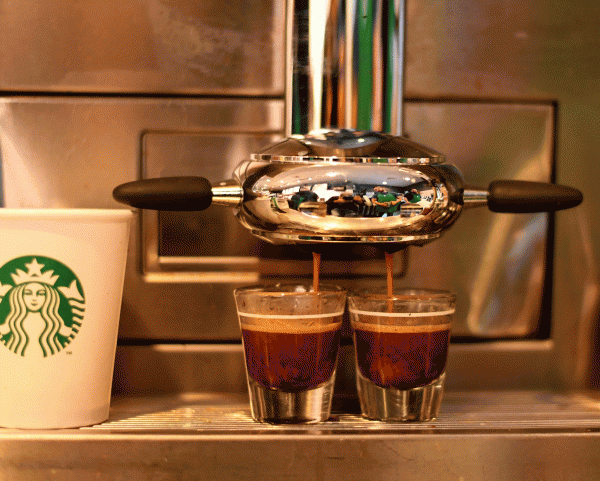 STARBUCKS 6 năm sau câu nói của Đặng Lê Nguyên Vũ